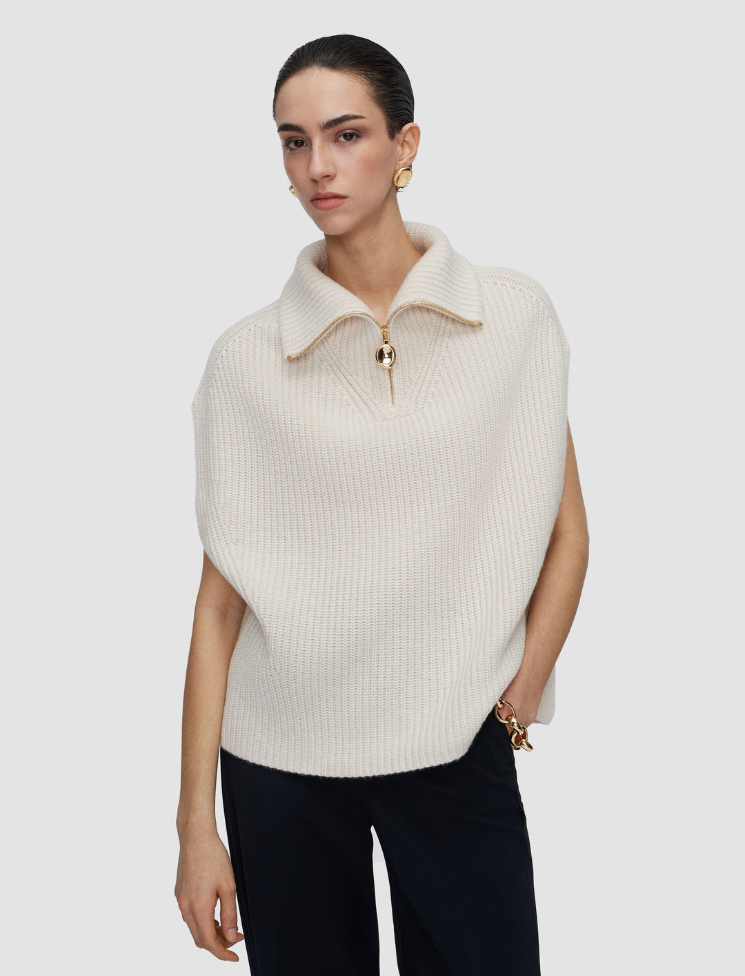 Raffet Fisherman Rib Cashmere Vest in White | JOSEPH GB